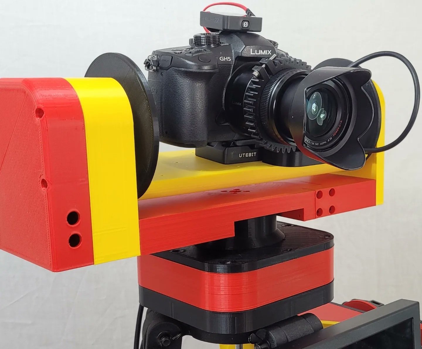 Check out James Bruton’s robotic camera operator - M.R. ENGINEERING